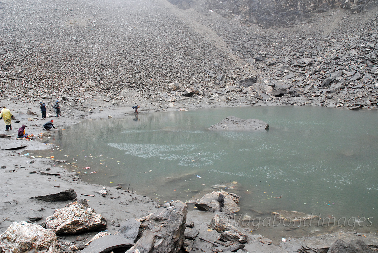 Roopkund : Mystery under the watery grave! – VAGABOND IMAGES